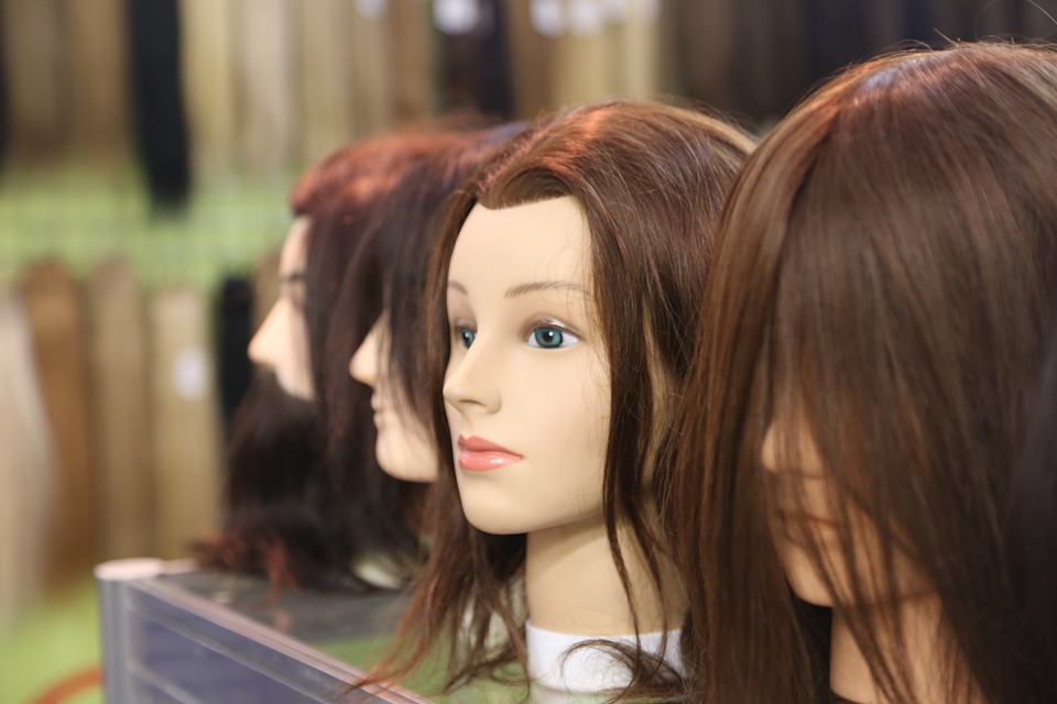 What Are The Typical Job Roles At A Salon And What Do They Entail what-are-the-typical-job-roles-at-a-salon-and-what-do-they-entail